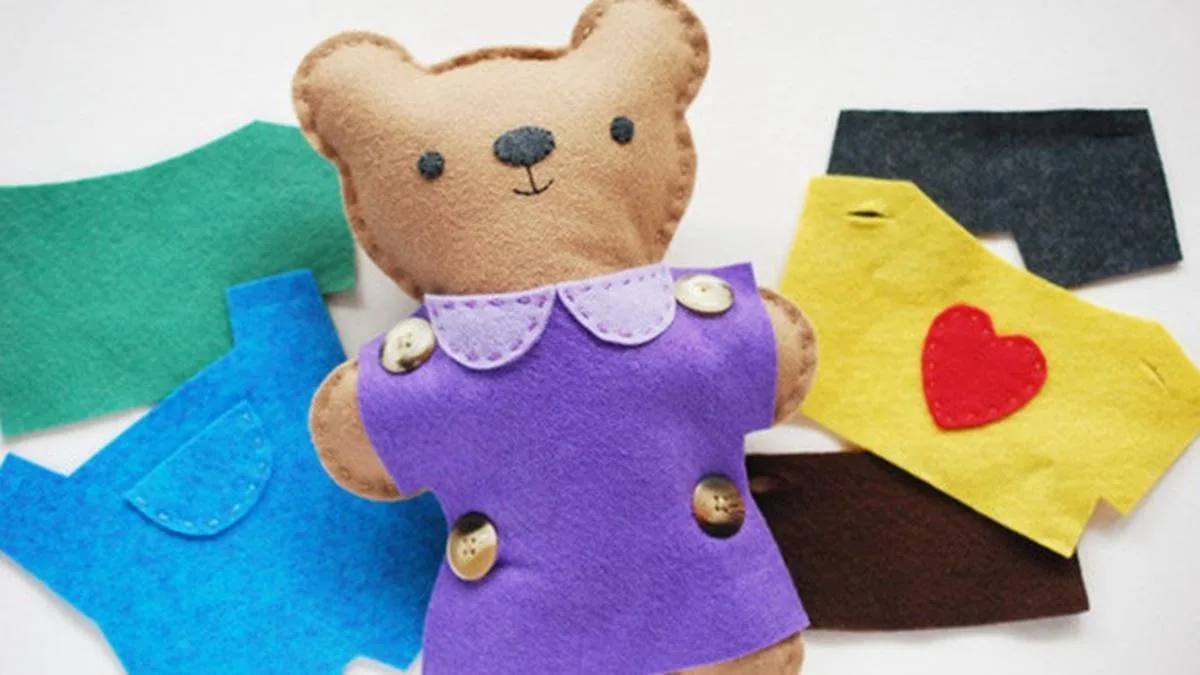 Cara Membuat Boneka dari Barang Bekas - littlelinguistsarts.com